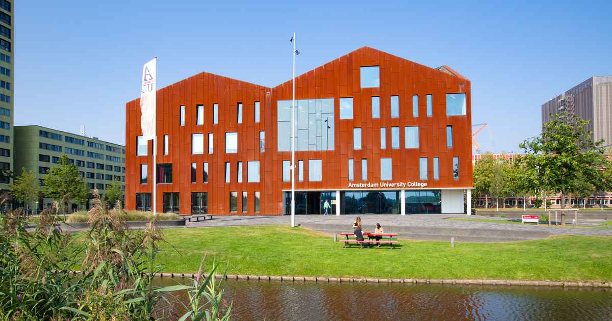Celebrating 16 years of Amsterdam University College - AUC Student ...