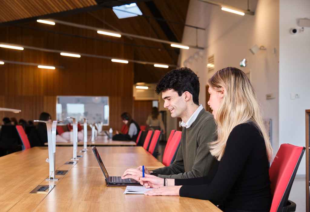 Welcome to student.auc.nl - AUC Student Information